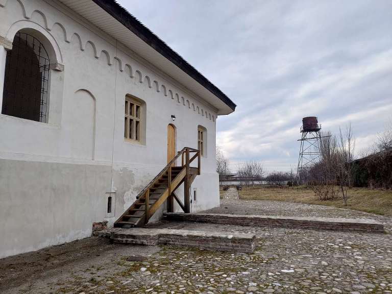 La conacul Pană Filipescu construit în anul 1650, precursorul stilului ...